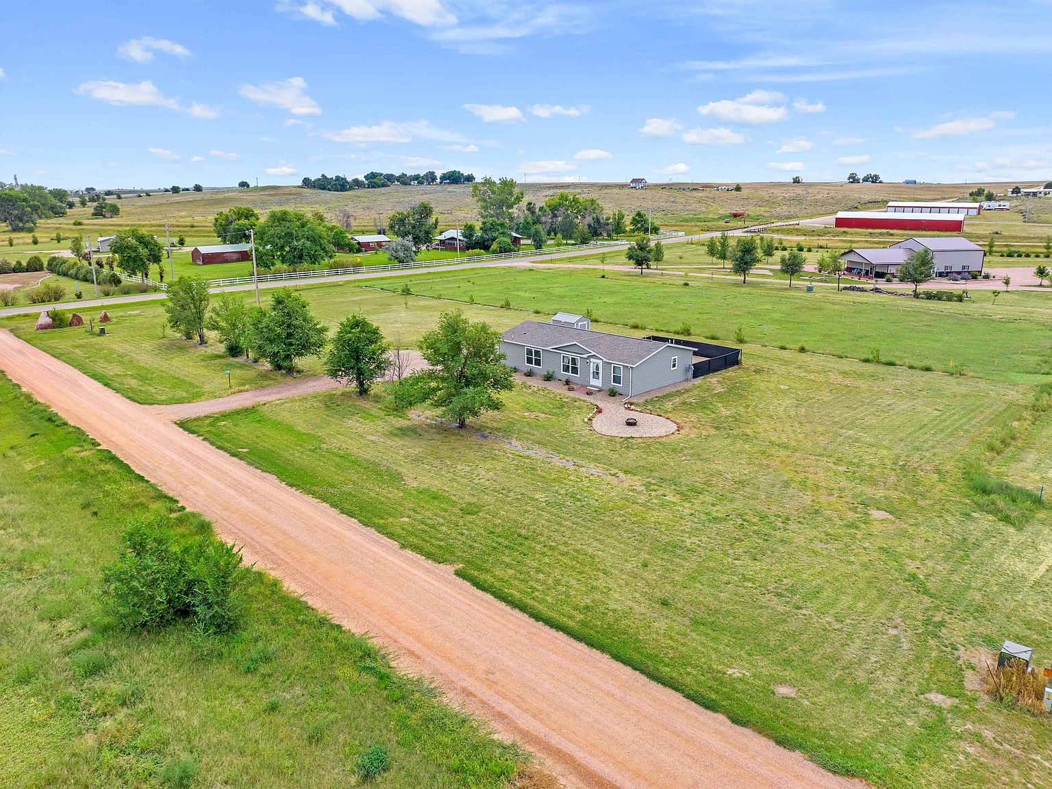 13295 Hillsview Dr, Hot Springs, SD 57747 | Zillow