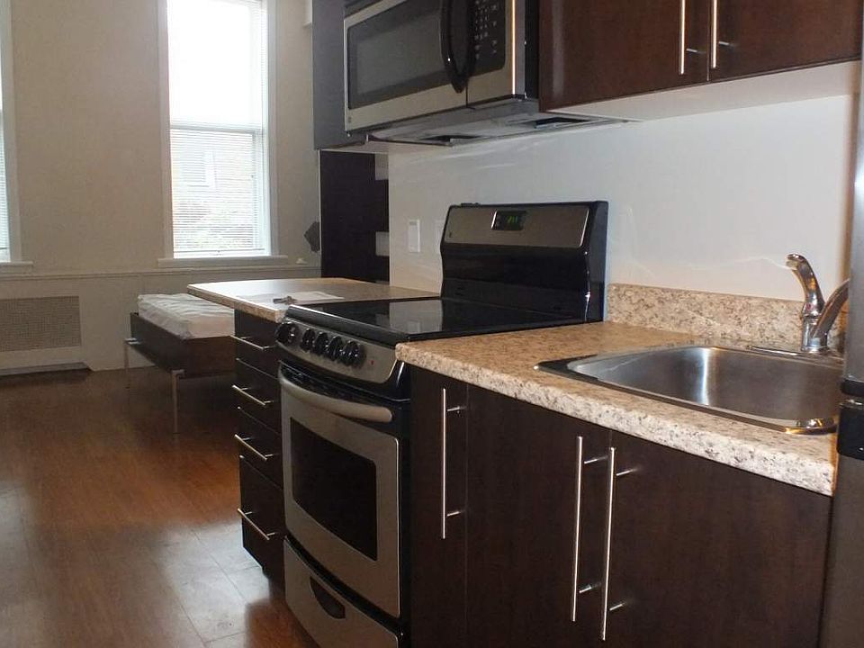 353 Friel St, Ottawa, ON K1N 7W7 | Zillow