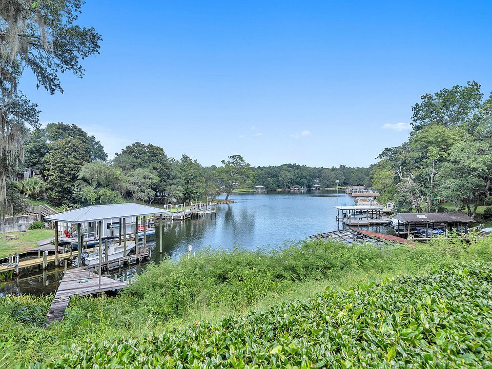 16 Racetrack Rd NE, Fort Walton Beach, FL 32547 | Zillow