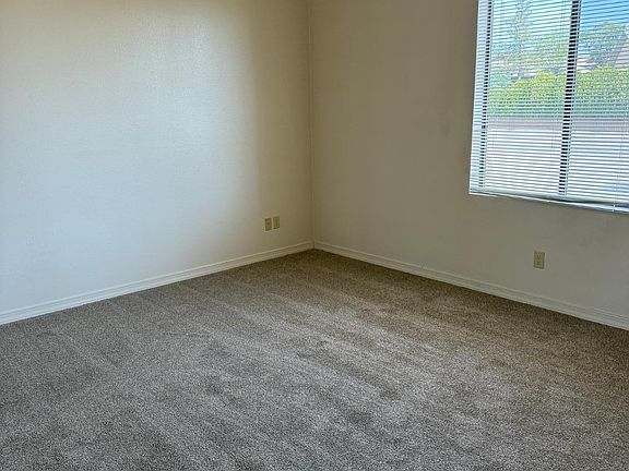 4310 Sabana Grande Ave SE APT B, Rio Rancho, NM 87124 | Zillow