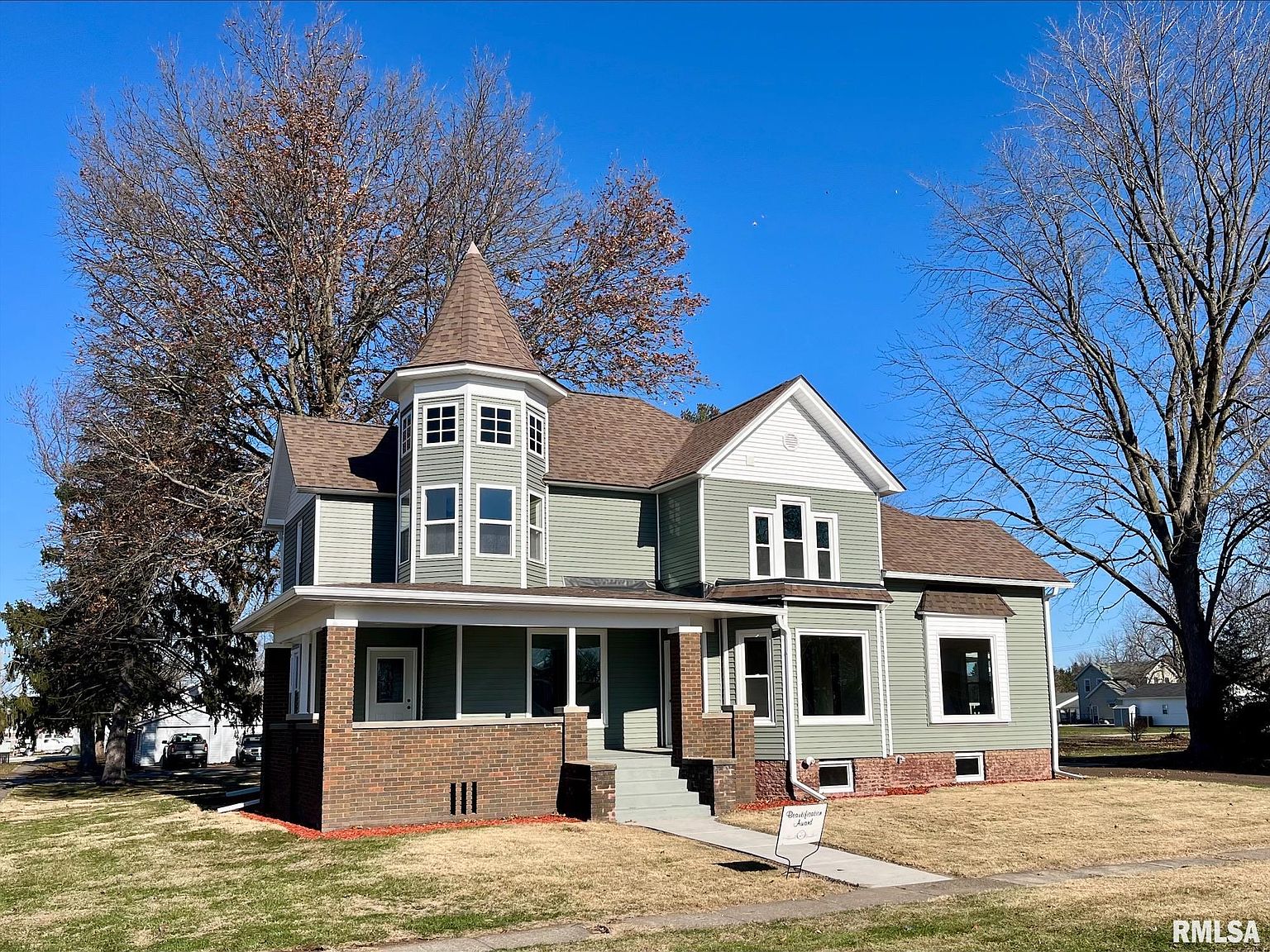 115 W C St, Alpha, IL 61413 | Zillow