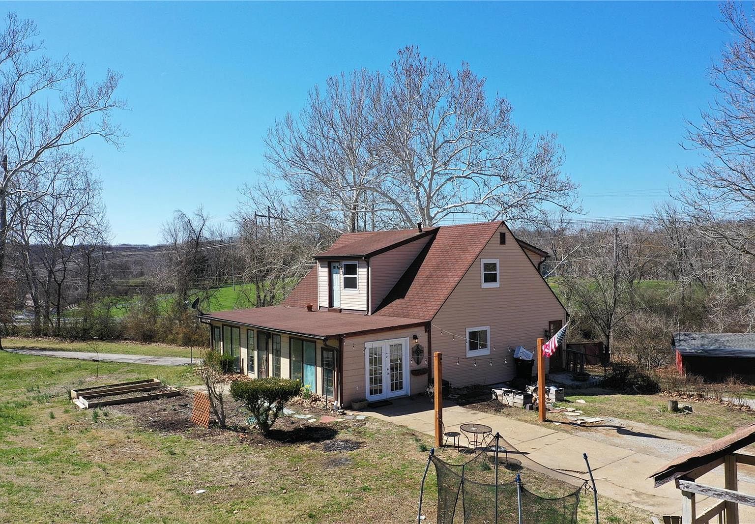 5131 Ringer Rd, Saint Louis, MO 63129 | Zillow