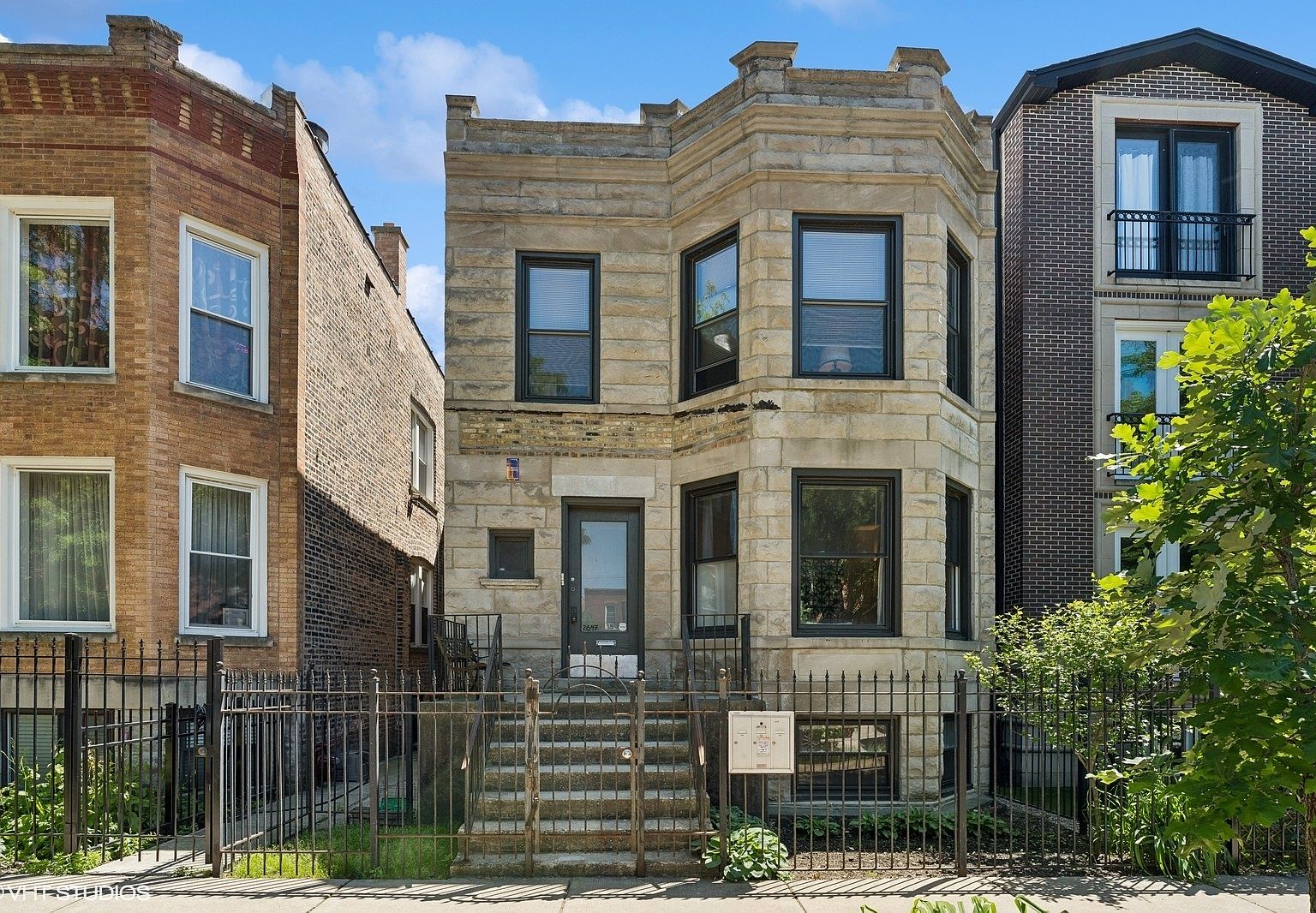 2647 W Rice St, Chicago, IL 60622 | Zillow