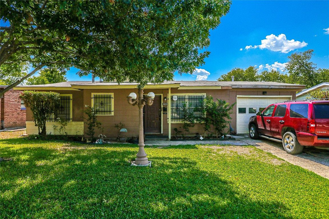 5608 Lester Granger St, Fort Worth, TX 76112 | Zillow