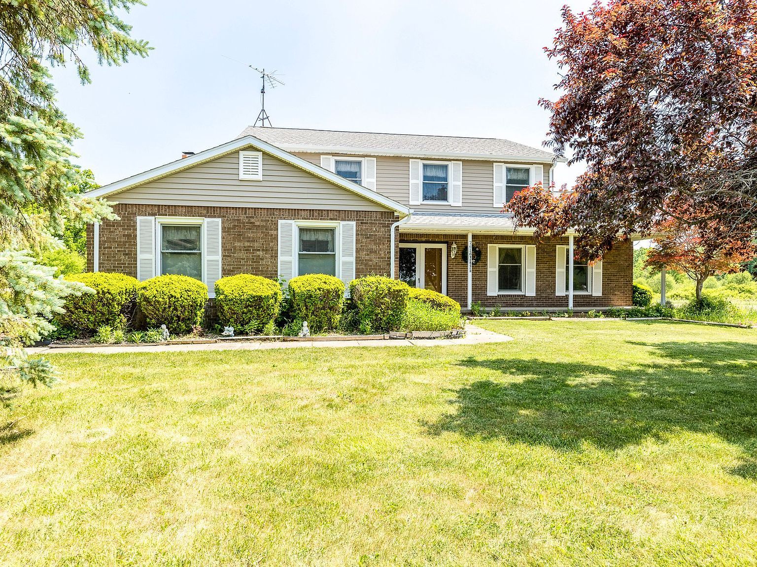 7616 Fargo Rd, Avoca, MI 48006 | Zillow