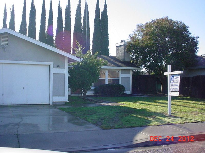 664 Flora Way, Waterford, CA 95386 | Zillow