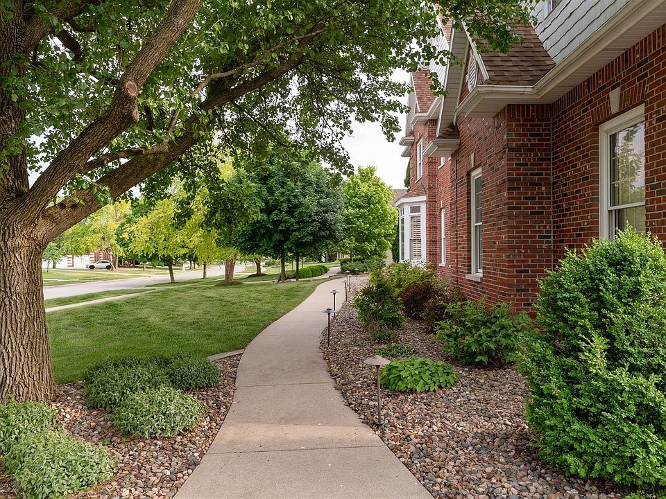 1910 Hackberry Rd, Bloomington, IL 61704 | MLS #11797797 | Zillow