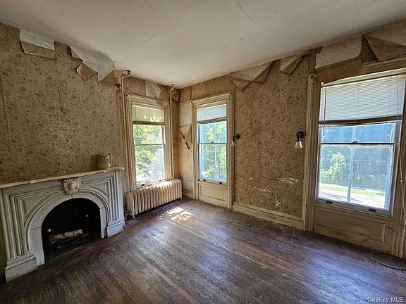 139 Academy Street, Poughkeepsie, NY 12601 | Zillow