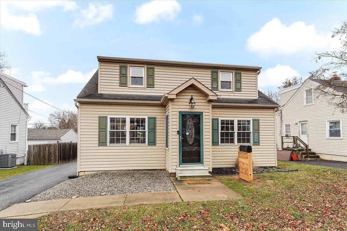 16 Ridge Rd, Aston, PA 19014 | Zillow