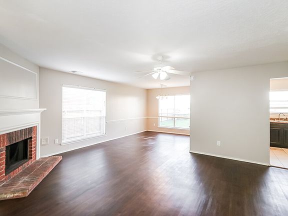 627 Bold Ruler Dr, Stafford, TX 77477 | Zillow