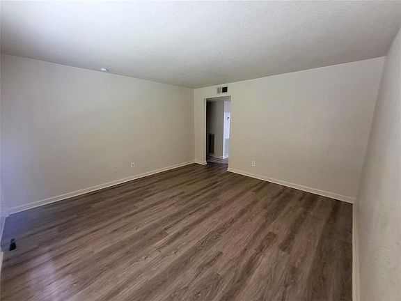 8100 Creekbend Dr APT 133, Houston, TX 77071 | Zillow