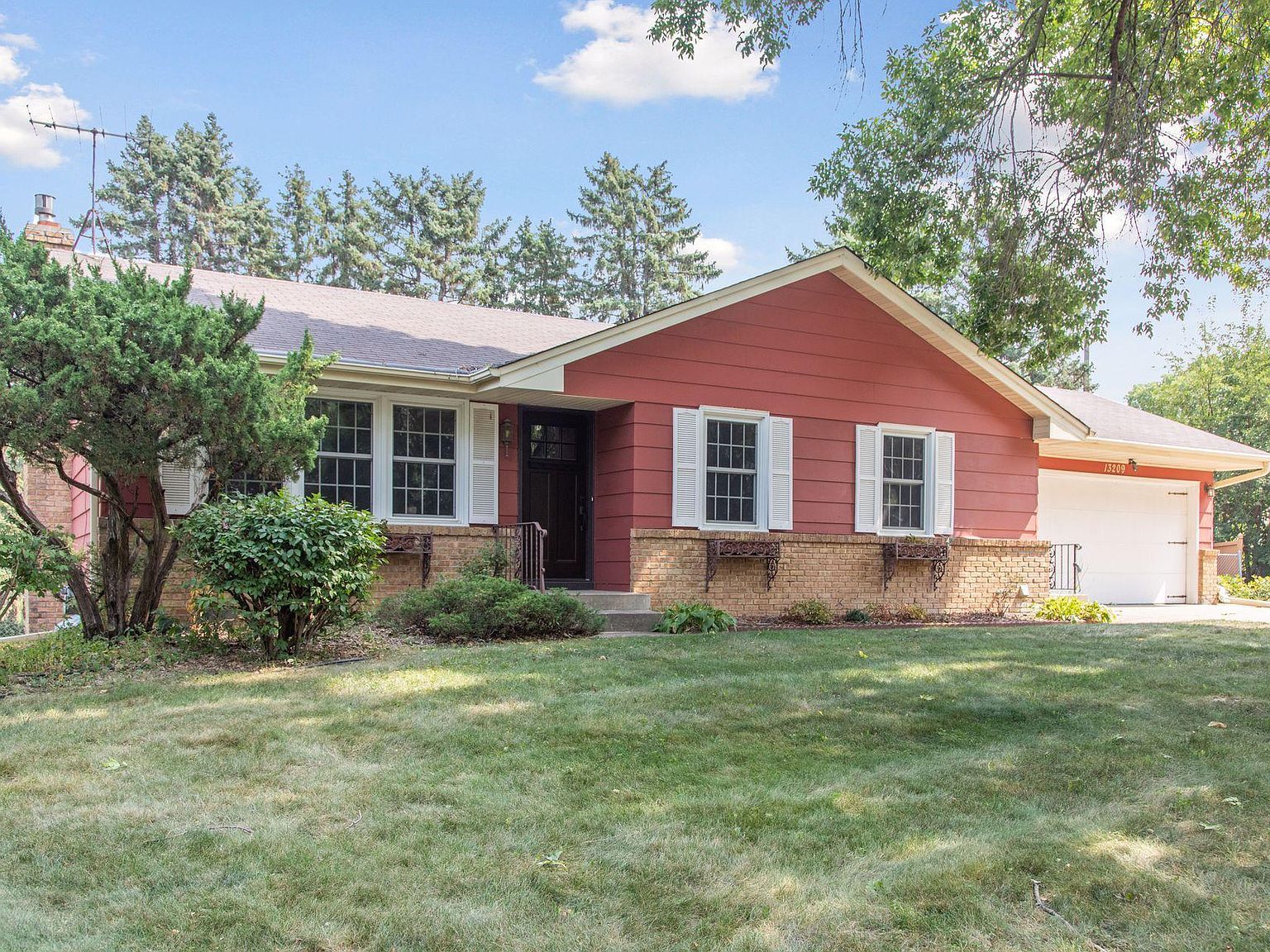 13209 Highview Dr, Burnsville, MN 55337 | MLS #6427506 | Zillow