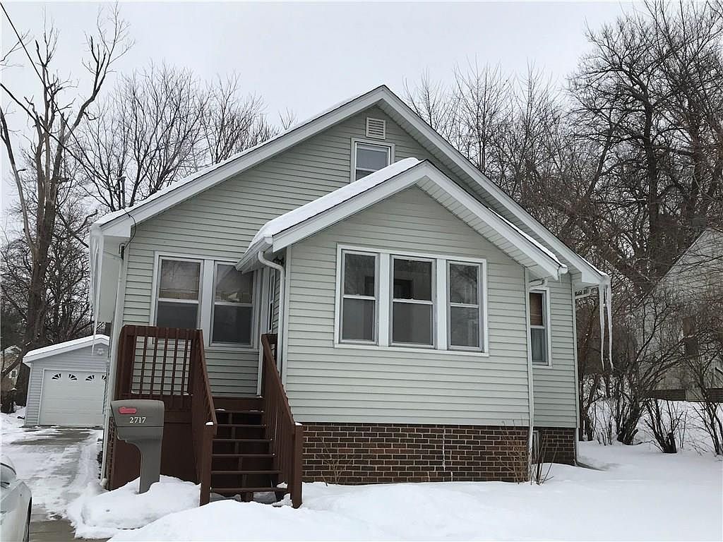 2717 SW 12th St, Des Moines, IA 50315 | Zillow