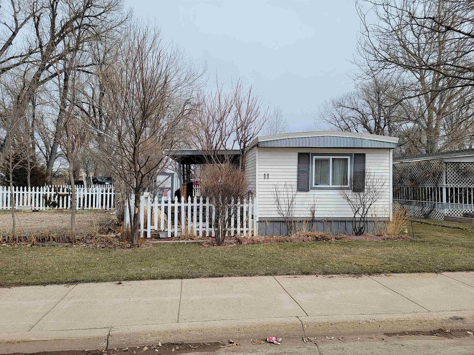 1229 Elkhorn St, Belle Fourche, SD 57717 | Zillow
