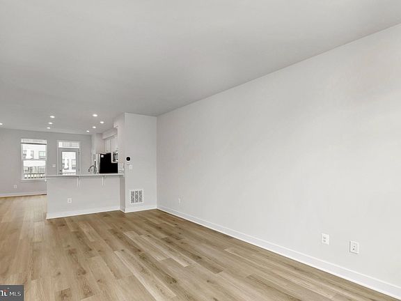 14016 Sunrise Valley Dr, Herndon, VA 20171 | Zillow