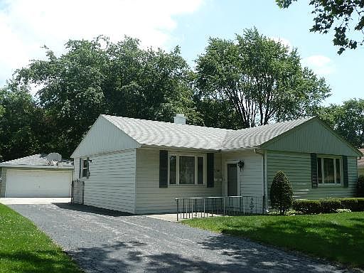 3700 Bluebird Ln, Rolling Meadows, IL 60008 | Zillow