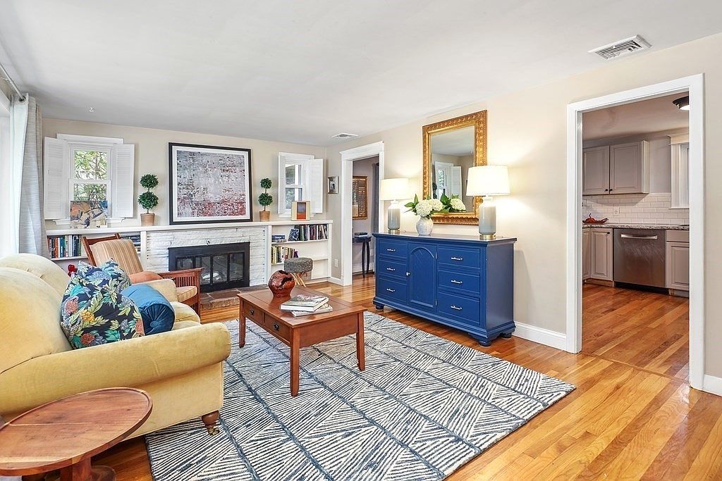 10 Colonial Rd, Hingham, MA 02043 | Zillow