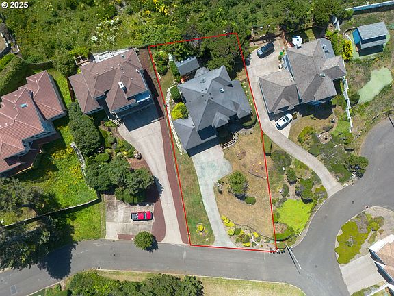 557 NW 54th St, Newport, OR 97365 | MLS #428490142 | Zillow