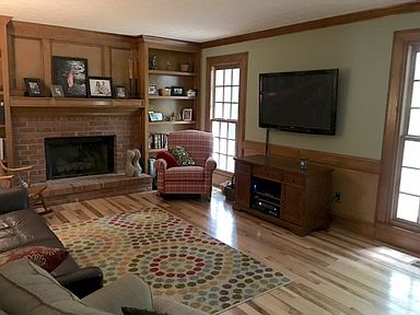 1034 Lassiter Dr, Stone Mountain, GA 30087 | Zillow