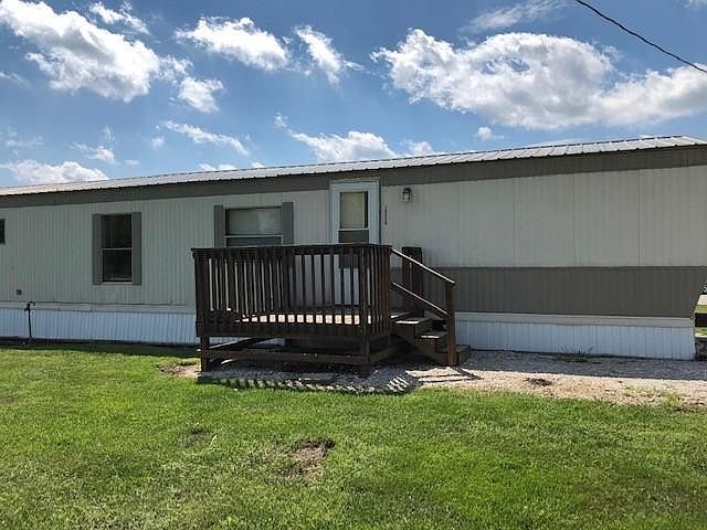 10559 Fairway Loop, Carthage, MO 64836 | Zillow