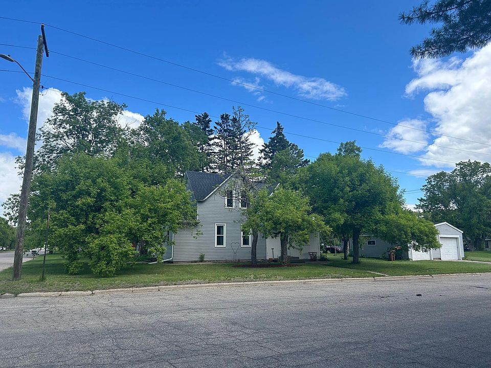 412 2nd Ave NE, Perham, MN 56573 | Zillow