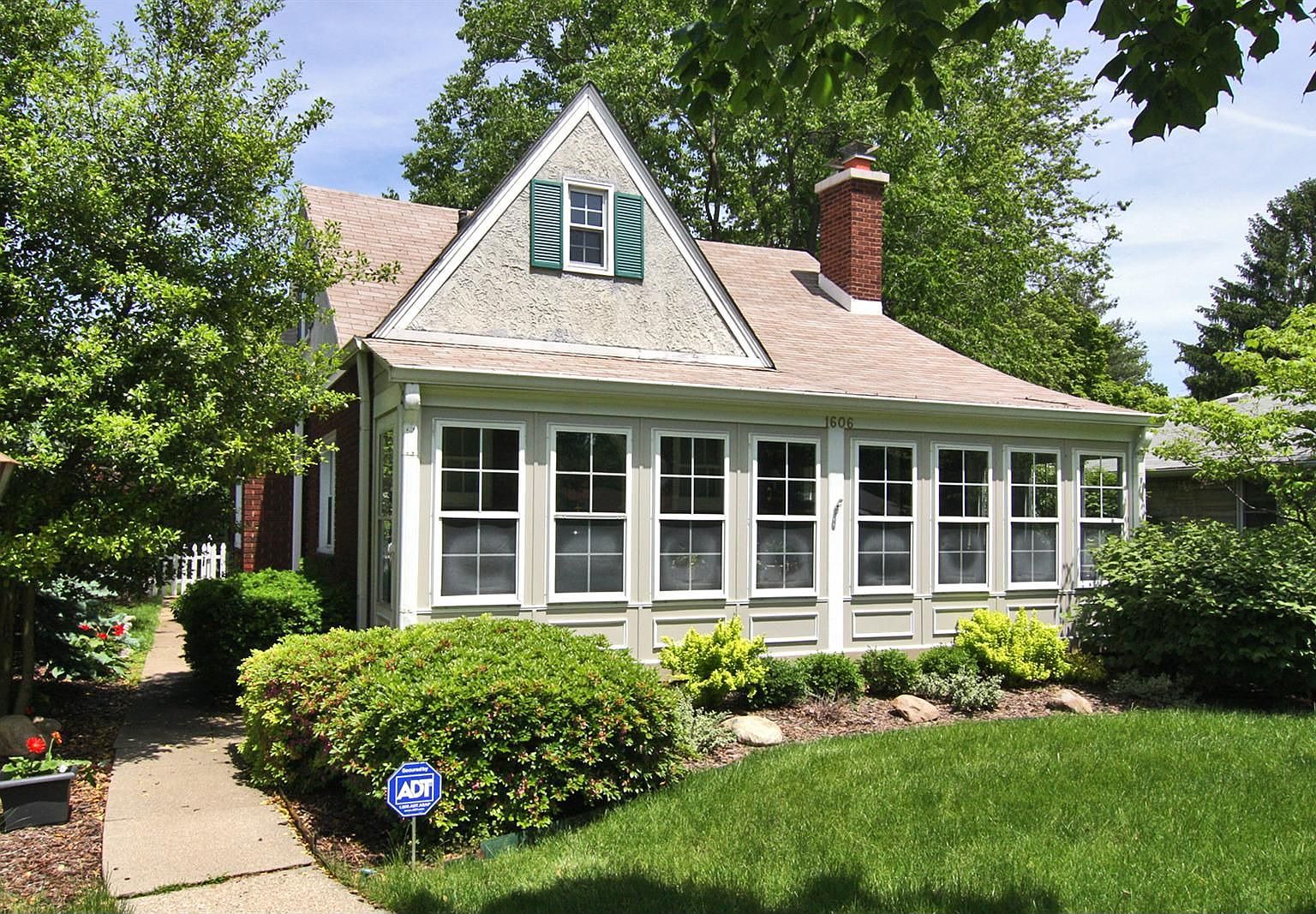 1606 Kessler Blvd E Dr, Indianapolis, IN 46220 | Zillow