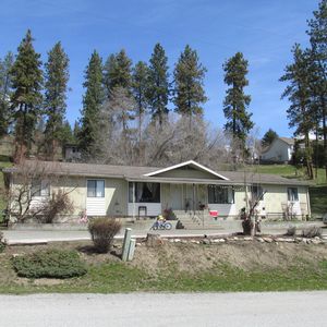 851/853 E 9th Ave, Colville, WA 99114 | MLS #42143 | Zillow