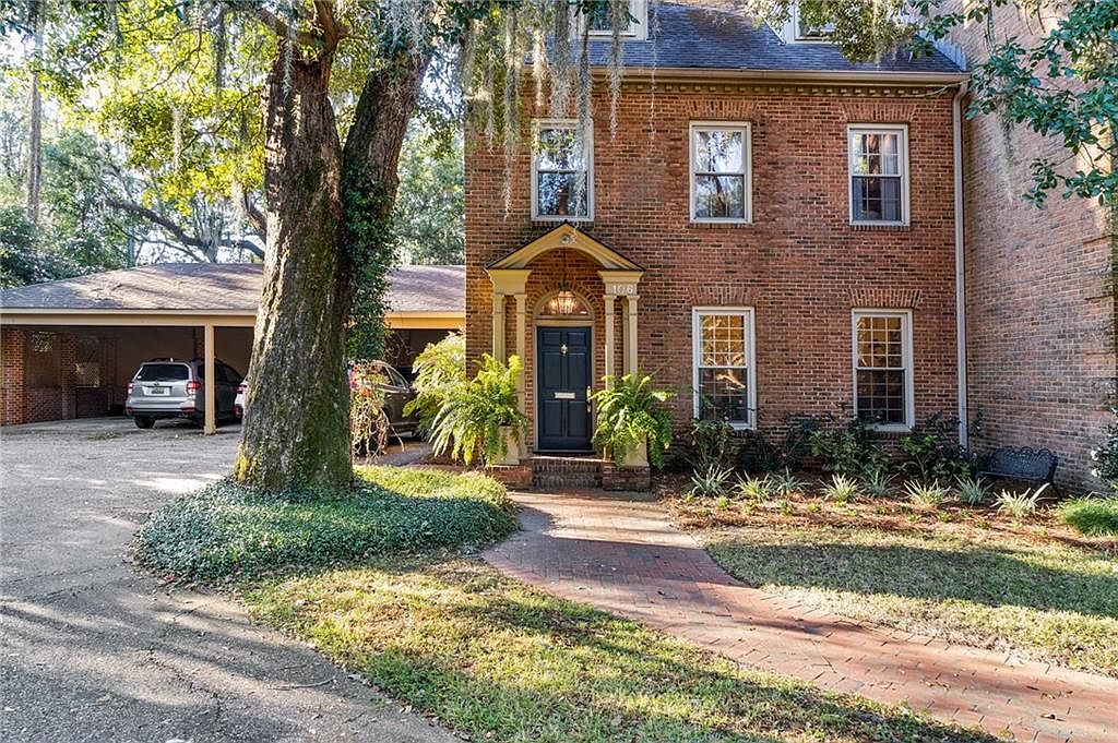 2404 Spring Hill Ave, Mobile, AL 36607 | Zillow
