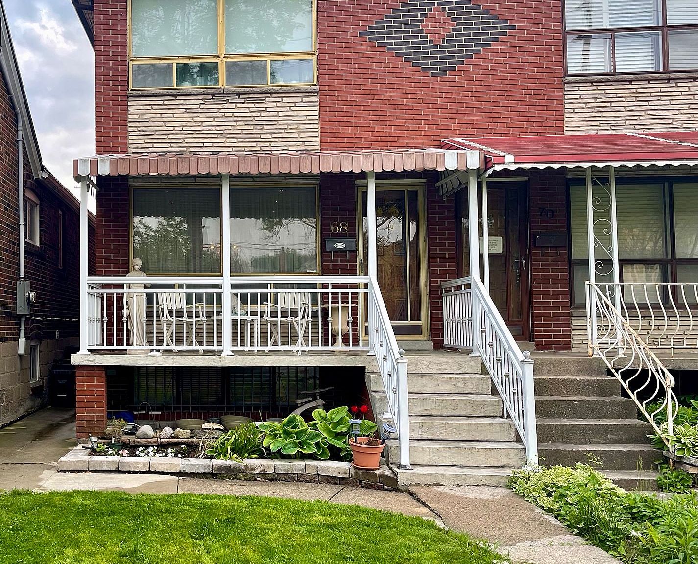68 Caledonia Rd, Toronto, ON M6E 4S6 | MLS #W9366089 | Zillow