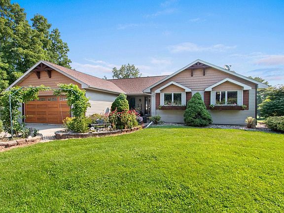 N6502 Twelve Corners Rd, Black Creek, WI 54106 | MLS #50295643 | Zillow