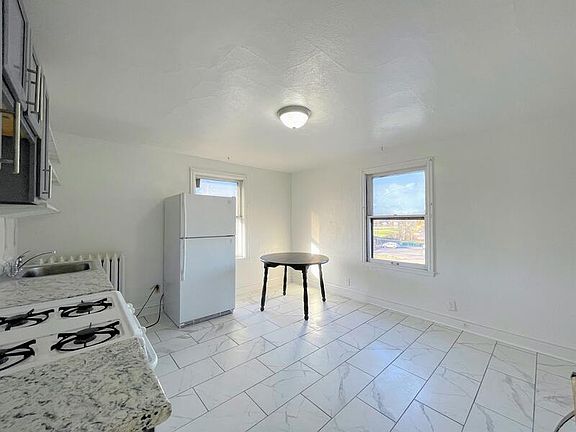 7370 Pasadena Blvd APT 5, Saint Louis, MO 63121 | Zillow