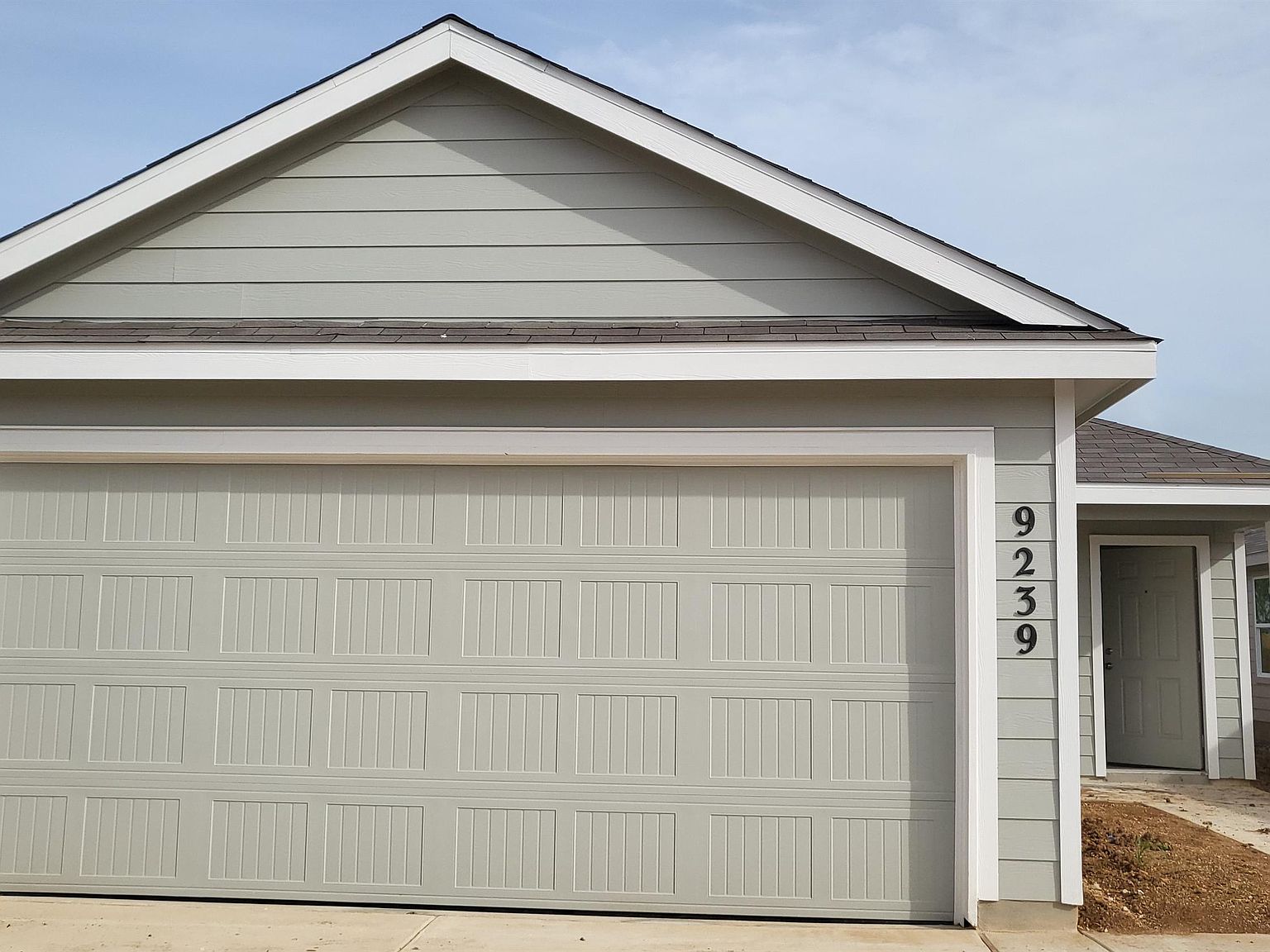 9239 Navarro Vis, Seguin, TX 78155 | Zillow