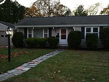 15 Rutherford Ct Warwick RI | Zillow