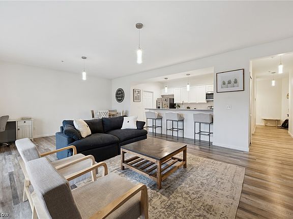 5547 Beavercrest Dr #108, Lorain, OH 44053 | Zillow