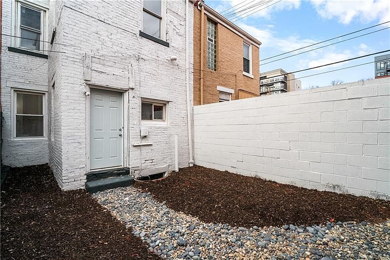 117 Van Braam St Pittsburgh PA | Zillow