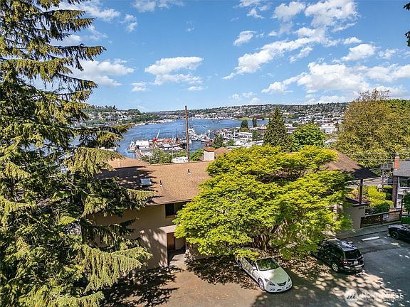 1232 Lakeview Boulevard E #5, Seattle, WA 98102 | Zillow
