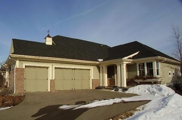 15729 Cobblestone Lake Pkwy, Apple Valley, MN 55124 | Zillow
