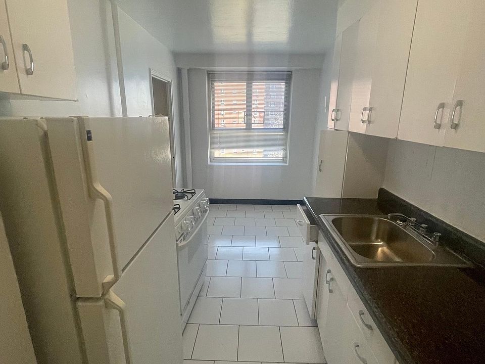 18904 64th Ave Fresh Meadows NY | Zillow