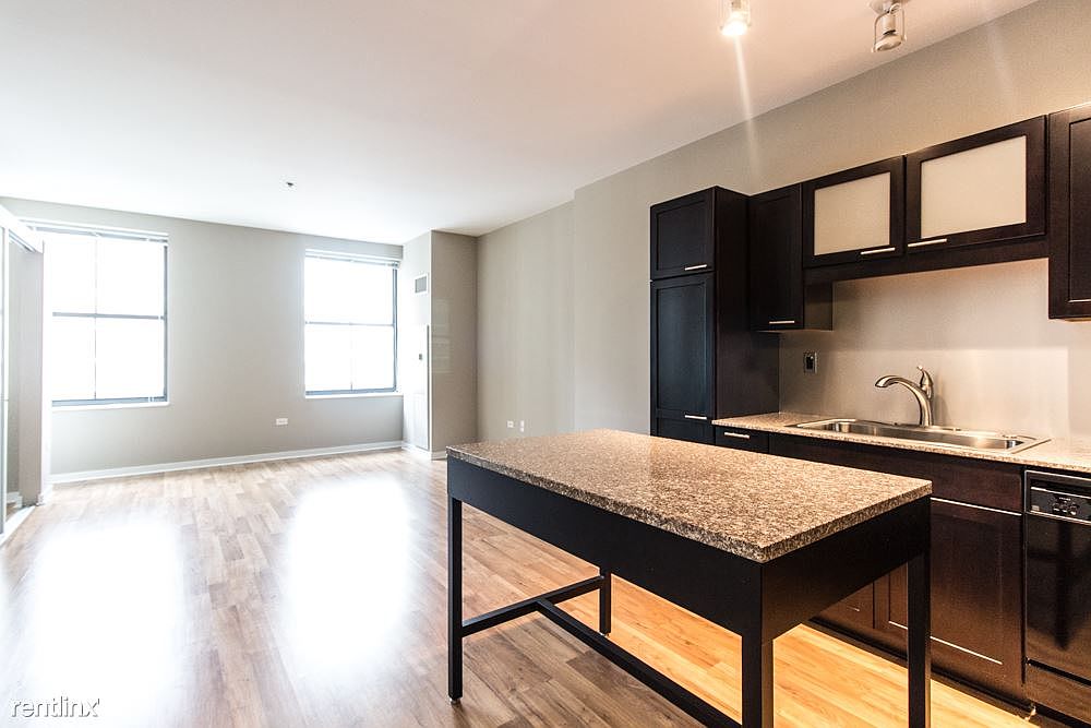 225 W Randolph St, Chicago, IL 60606 | Zillow