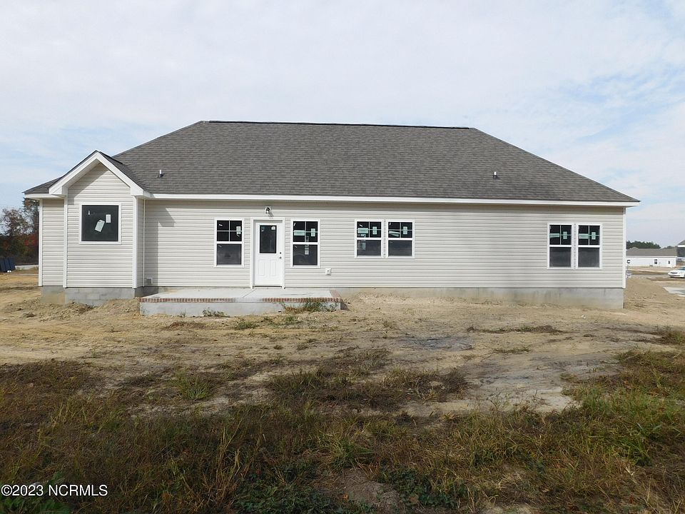 602 Bright Harvest Drive, Maysville, NC 28555 | Zillow