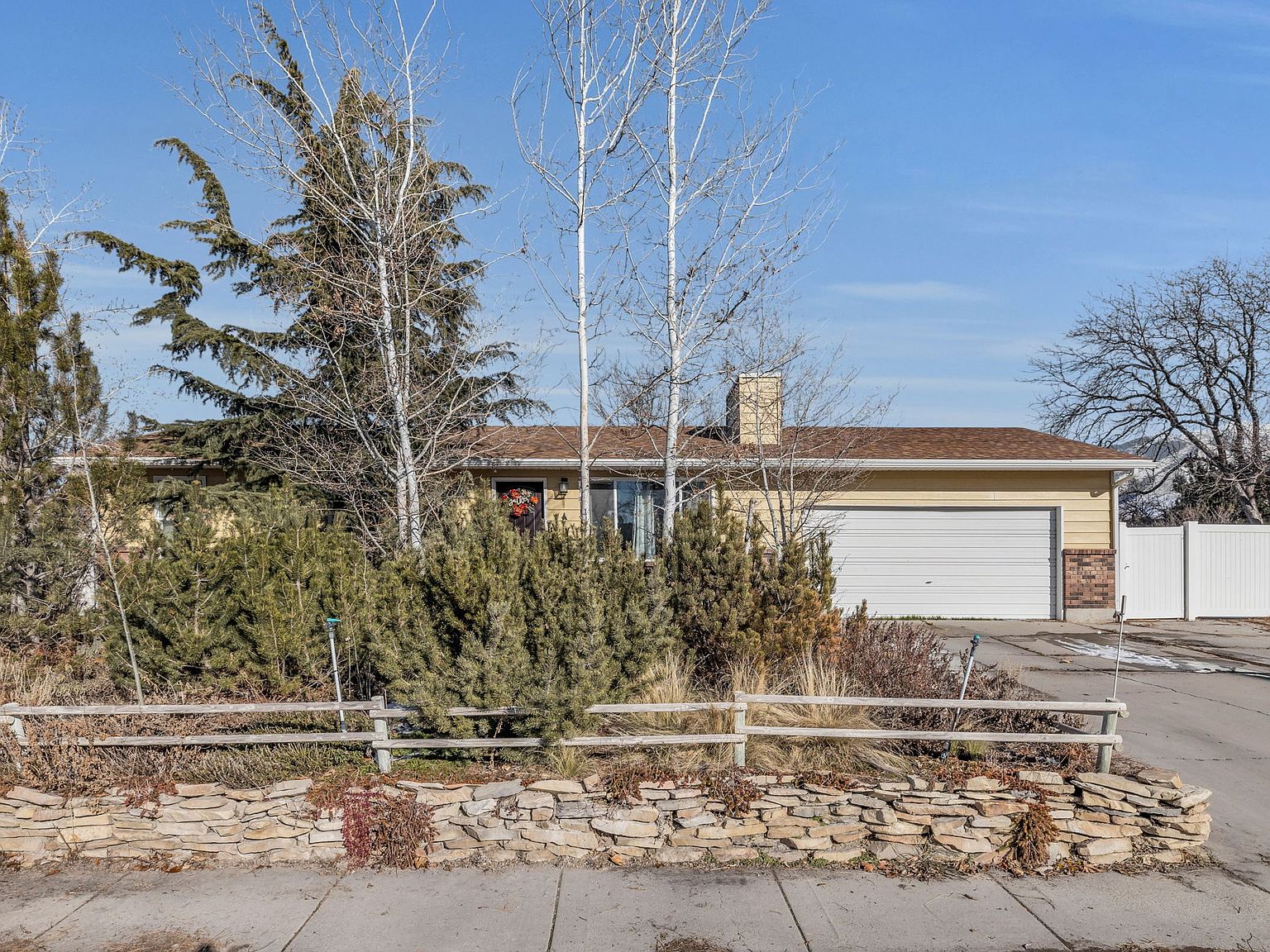 441 Country Club Dr, Tooele, UT 84074 | Zillow