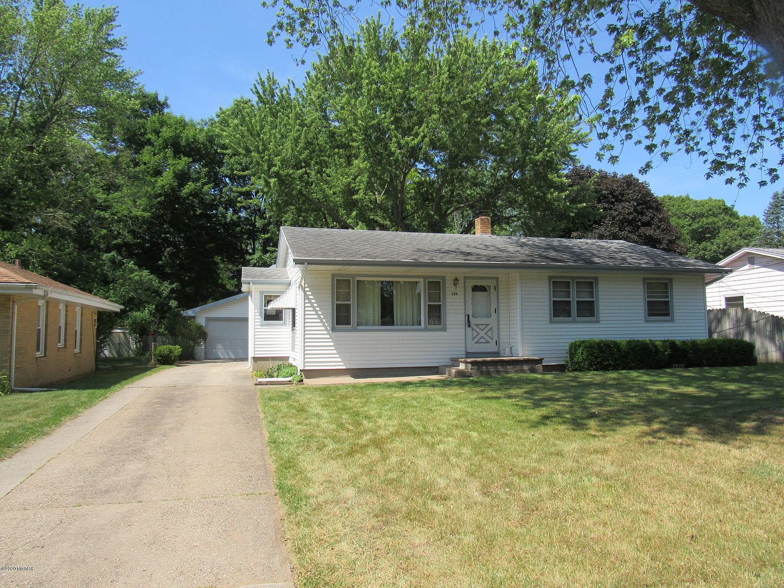 129 Messner Dr, Benton Harbor, MI 49022 | Zillow