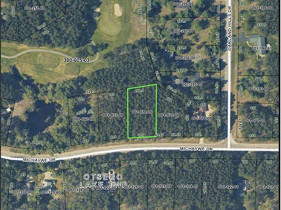 1074 Michaywe Dr, Gaylord, MI 49735 | Zillow