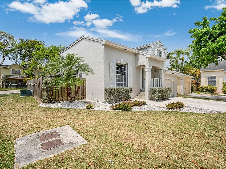 10061 SW 118th Ct, Miami, FL 33186 | Zillow