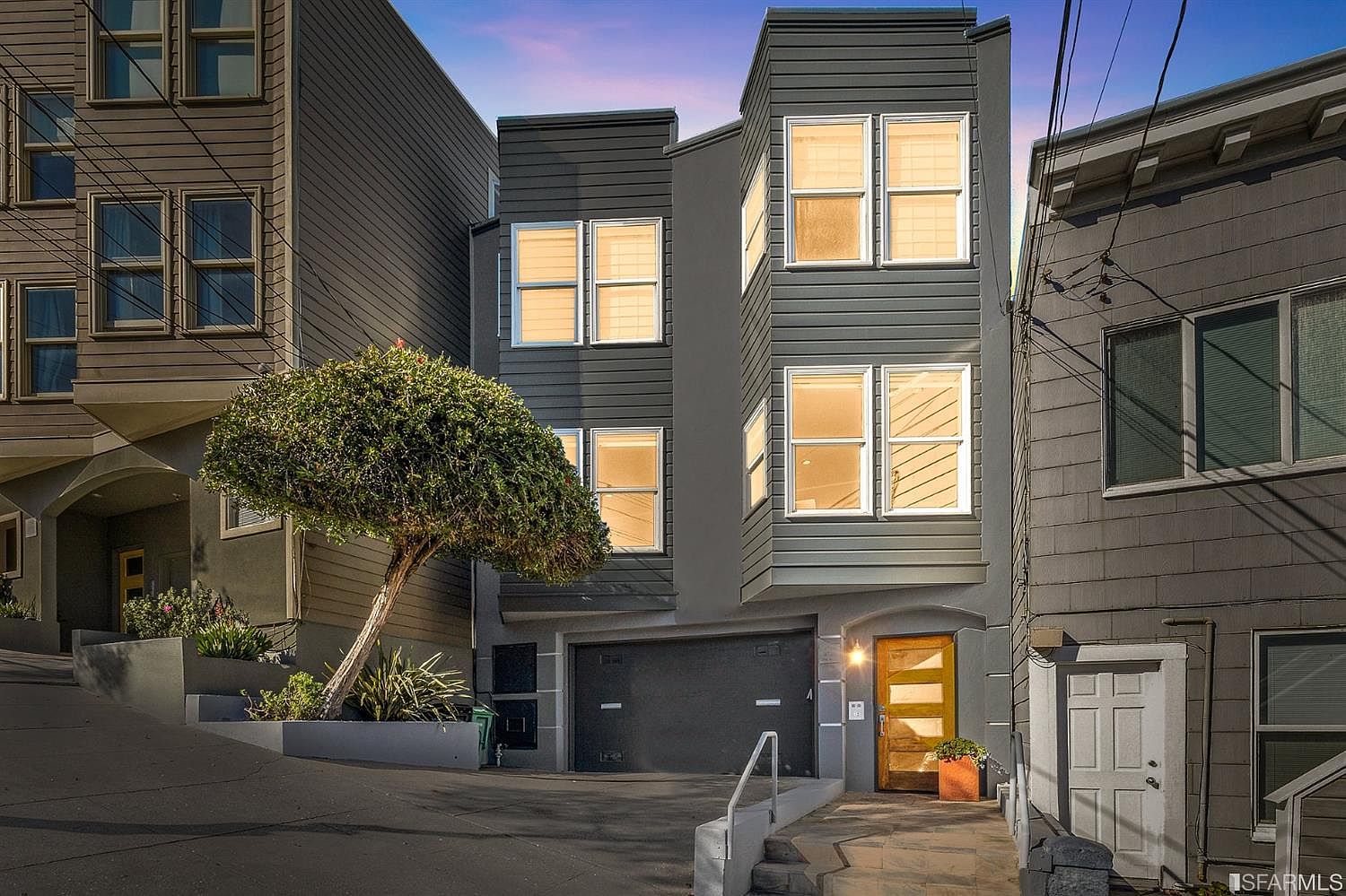 4738 25th St, San Francisco, CA 94114 | Zillow