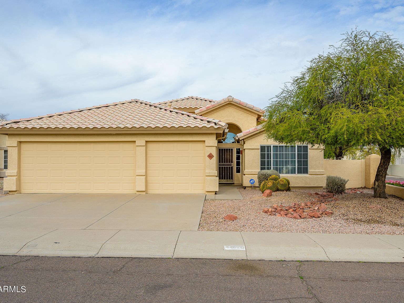4628 E GOLD POPPY Way, Phoenix, AZ 85044 | Zillow