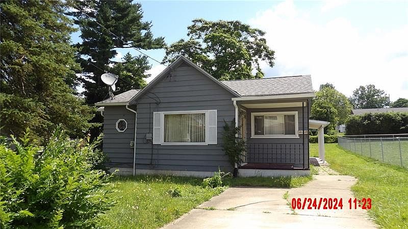 411 Emerson Ave, Farrell, PA 16121 | MLS #1659802 | Zillow