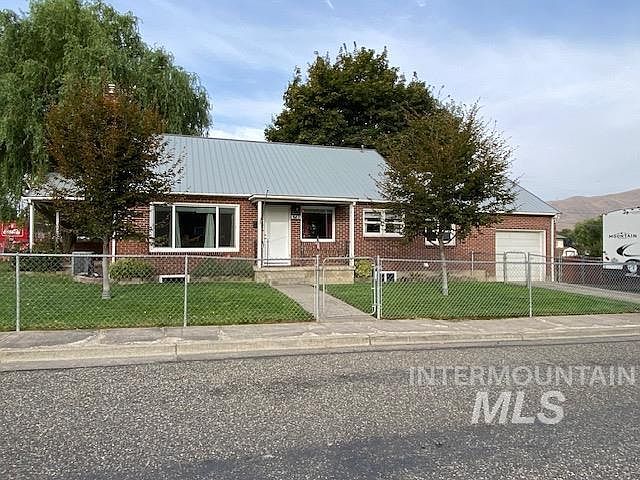 942 12th St, Clarkston, WA 99403 | MLS #98886958 | Zillow