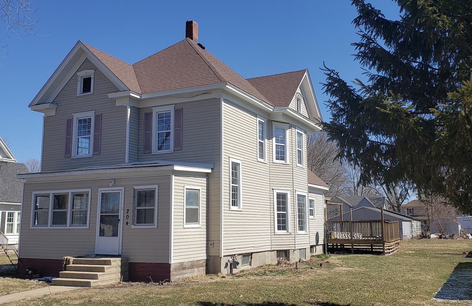 204 N Jefferson St, Flanagan, IL 61740 | Zillow