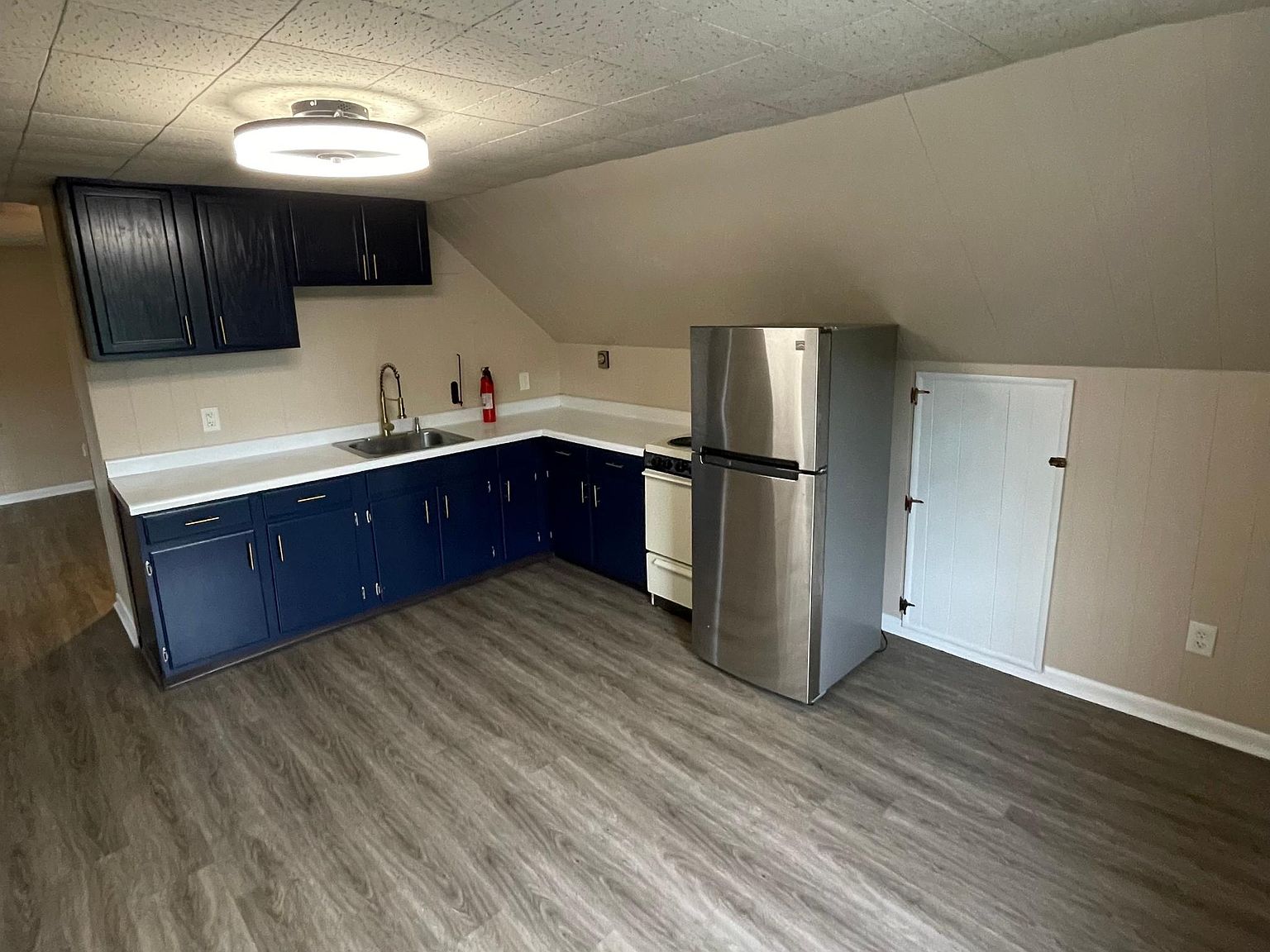 50 Broad Pl, Bristol, CT 06010 | Zillow